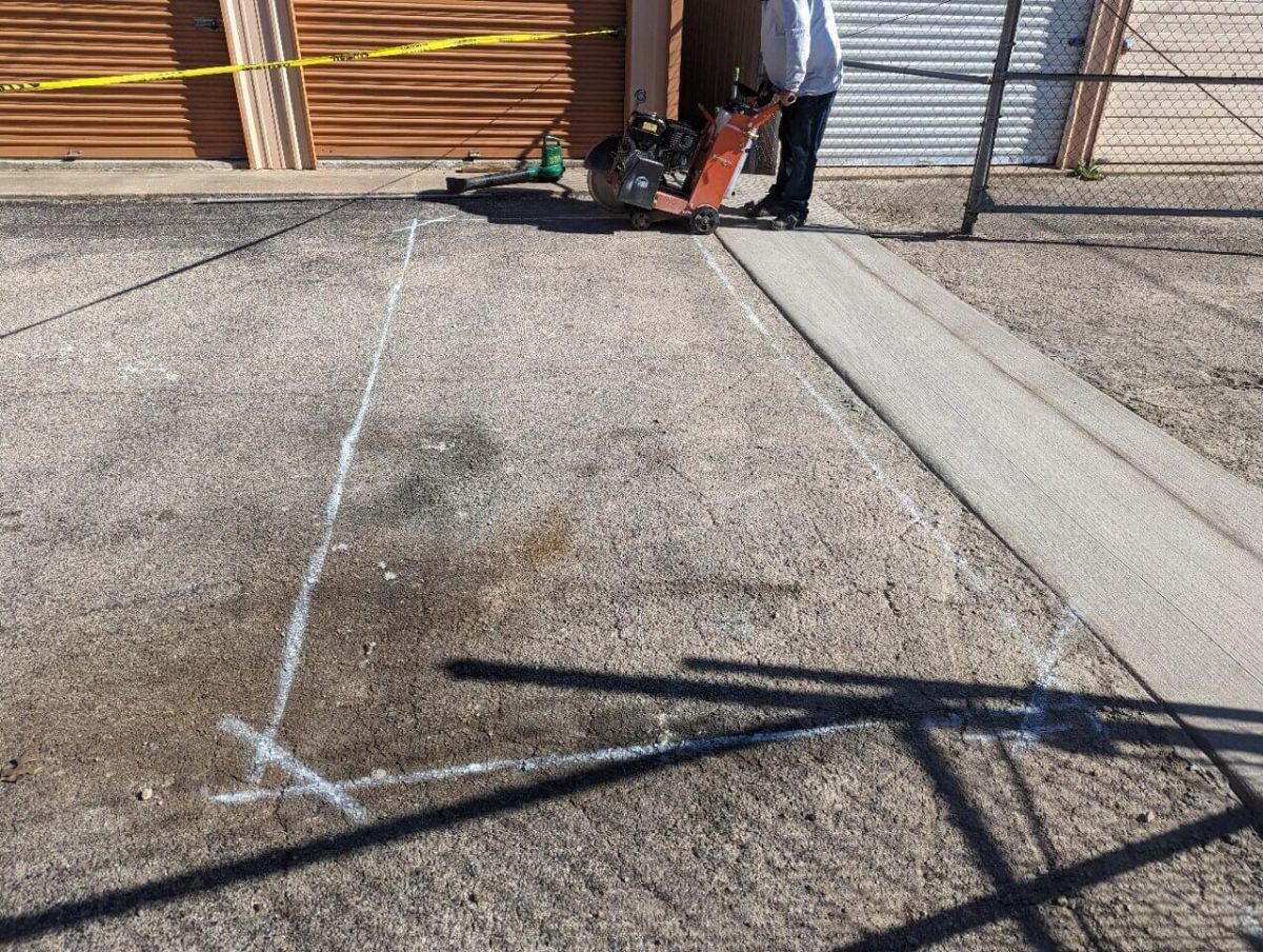 Commercial project: replacing old gate with an automatic one - 78 Fence